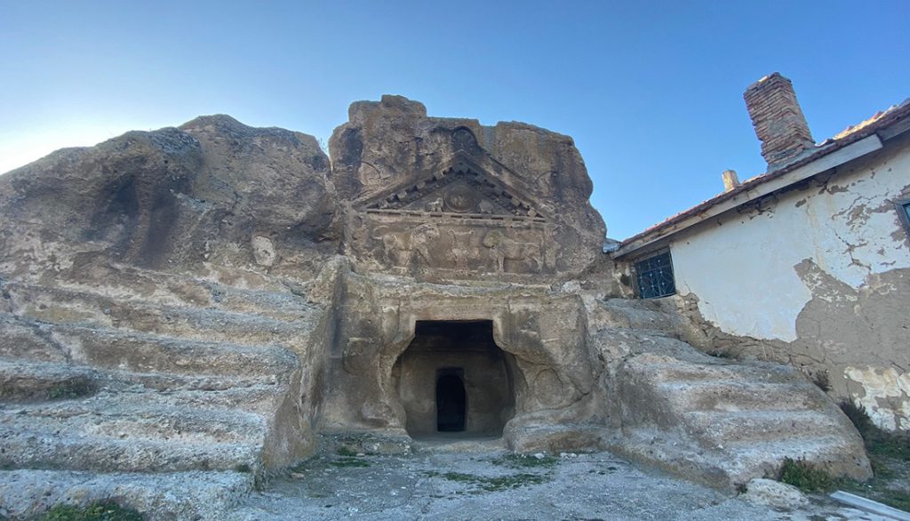 Eskişehir’de Gezi Rotası: Frig Vadisi & Yazılıkaya Anıtı - 222 Rehber ...